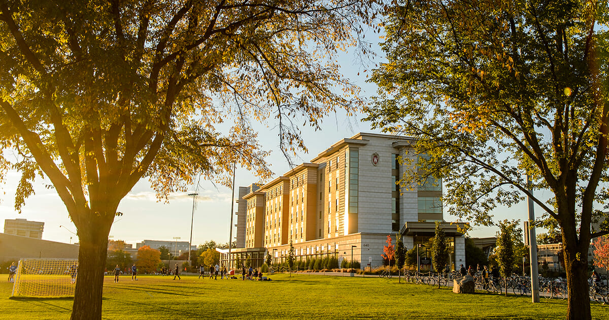 Living & Dining - Explore UW–Madison